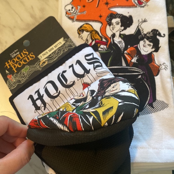 Disney | Holiday | Disney Hocus Pocus Kitchen Set 2 Hand Towels 2 Mini ...